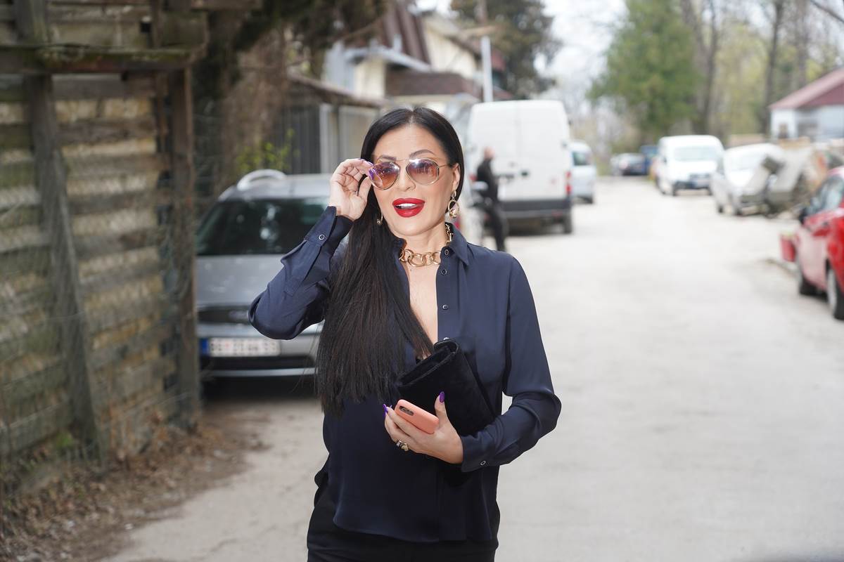 Stil Cece Ražnatović | Lepa i srećna