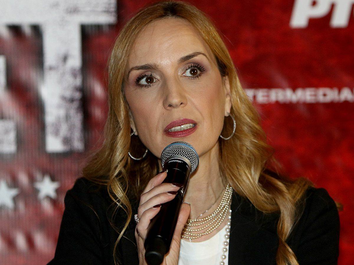 Duška Vučinić u odličnim odnosima sa bivšim muževima | Lepa i srećna