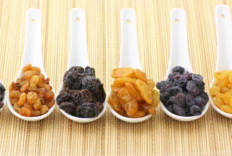 LEKOVITO SUVO VOĆE: evo koje voće ima više gvožđa nego džigerica ...