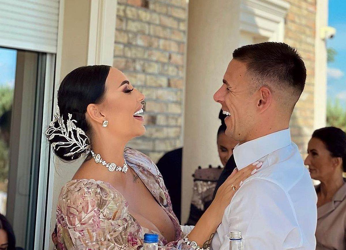 Katarina Grujic pokazala novi stan | Lepa i srećna