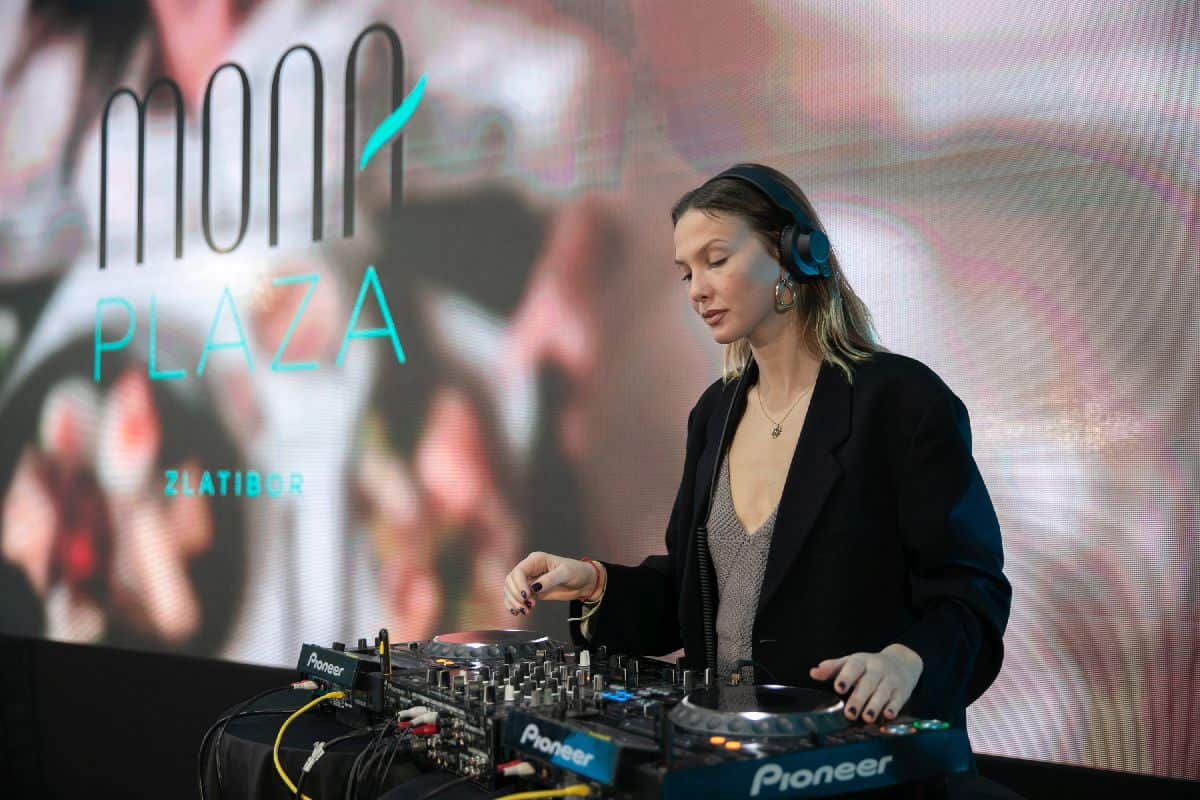 Mona Plaza prvi domaći hotelski lanac | Lepa i srećna