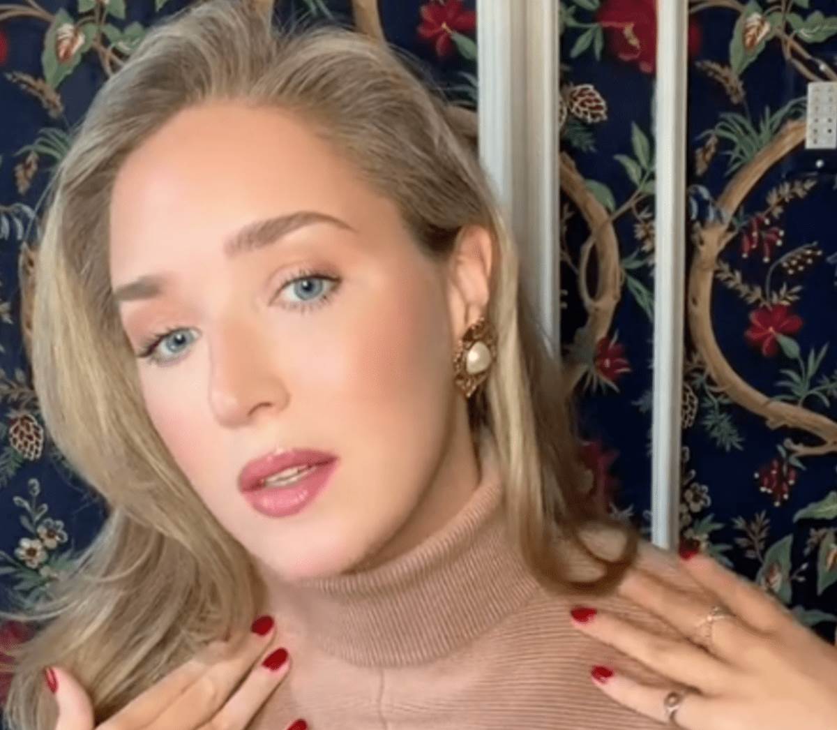 Kako se pravilno nosi rolka? | Lepa i srećna