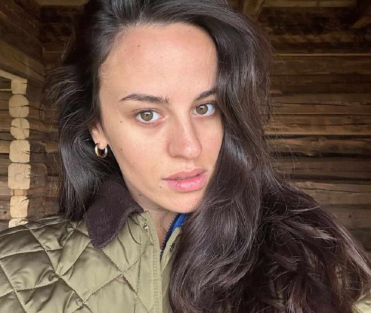 Maša Memedović kupila kamel kaput na Kalenić pijaci | Lepa i srećna