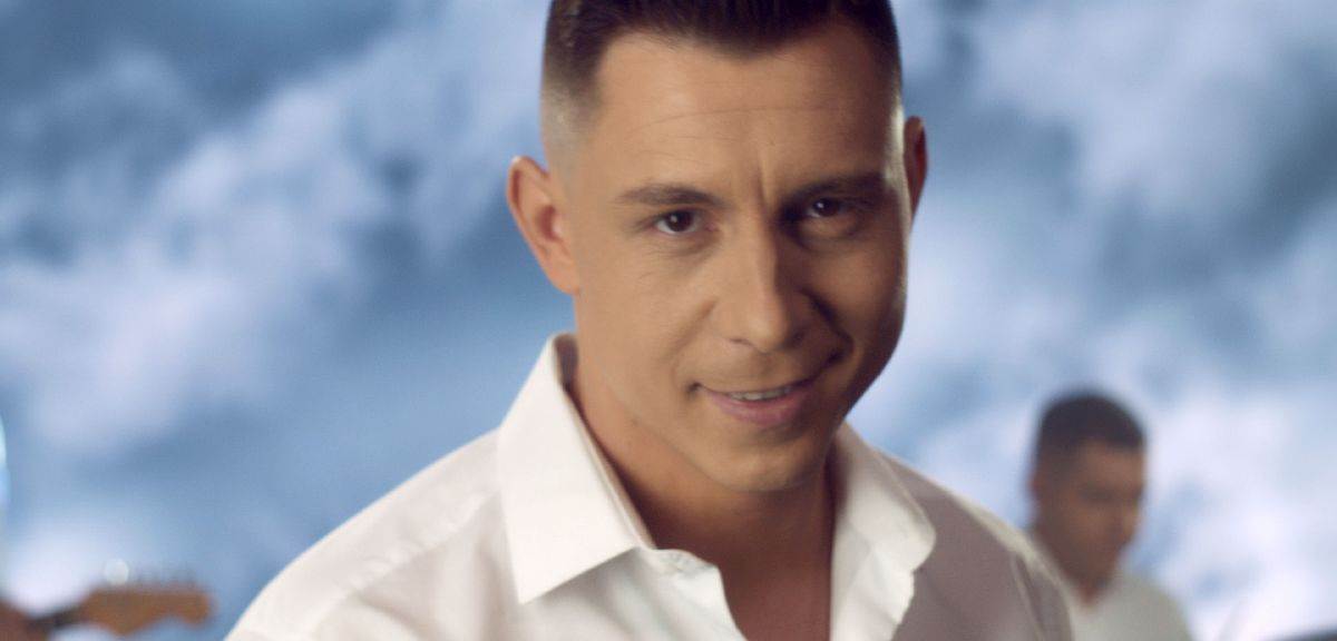 Nova pesma grupe Dijamanti | Lepa i srećna