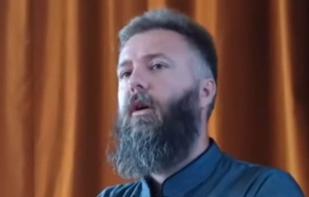 Otac Predrag Popović objasnio suštinu posta i posne hrane | Lepa i srećna