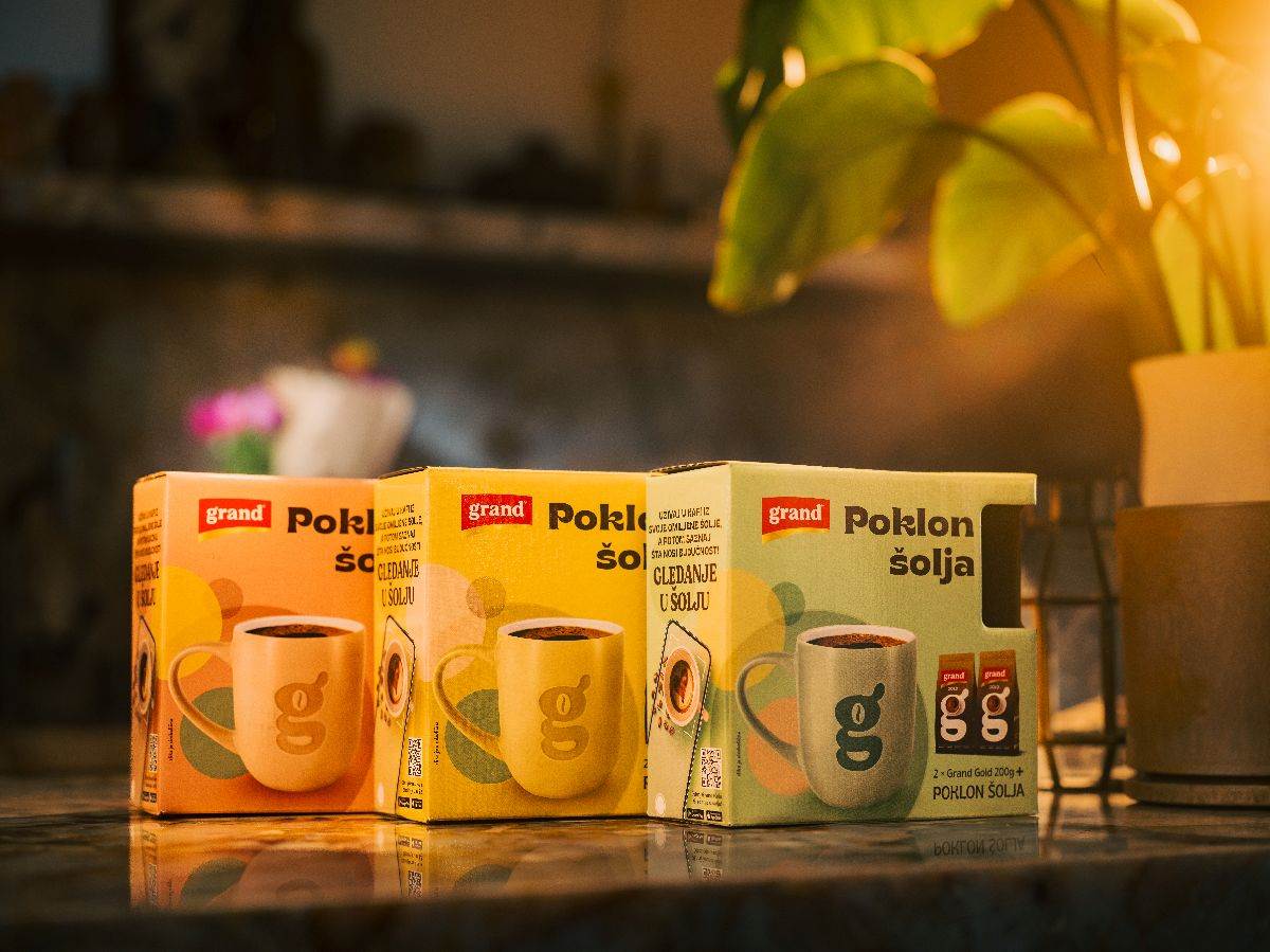 Grand kafa šoljice u bojama | Lepa i srećna