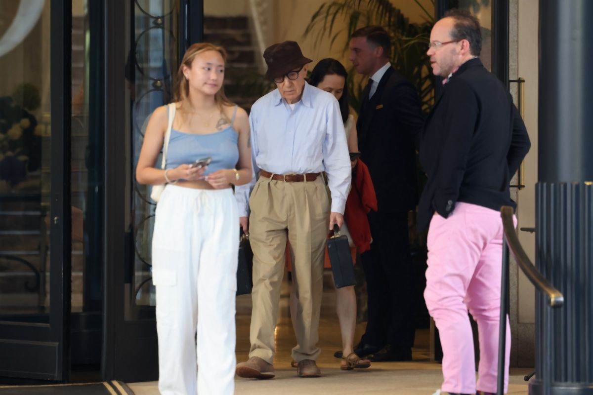 Vudi Alen oženio 35 godina mlađu usvojenu ćerku | Lepa i srećna