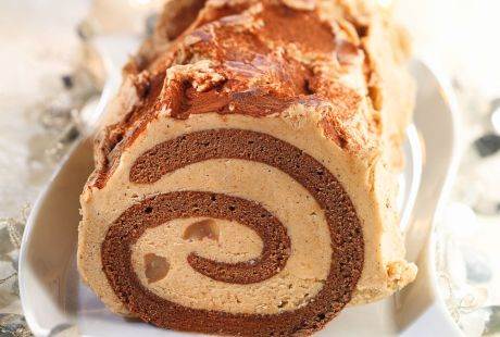 SLAVSKI KOLAČI: rolat sa rumom i orasima (RECEPT) | Lepa i srećna