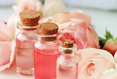 RECEPT ZA SIRUP OD RUŽE: evo kako se od ruža pravi domaći LEK | Lepa i ...