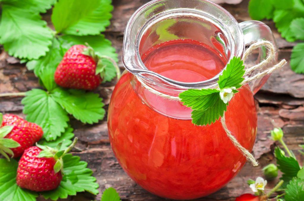 DOMAĆI SOK OD JAGODA: brz i ukusan napitak bez konzervansa (RECEPT ...