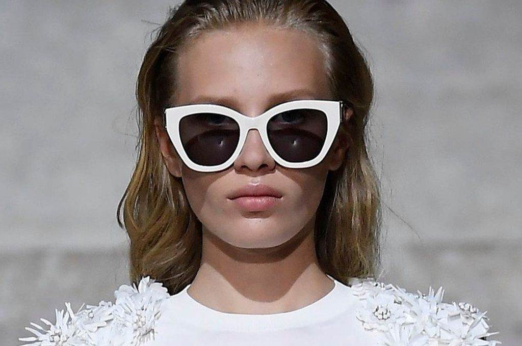 NAJLEPŠA MODA ZA SLEDEĆU GODINU: elegantna odela, haljine i suknje koji ...