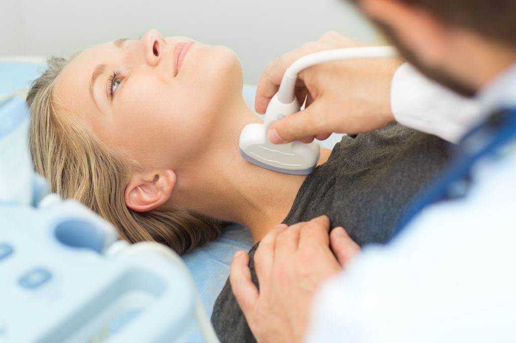 ŠTITNA ŽLEZDA - SIMPTOMI I 5 FAZA HAŠIMOTO OBOLJENJA: kako usporiti ...