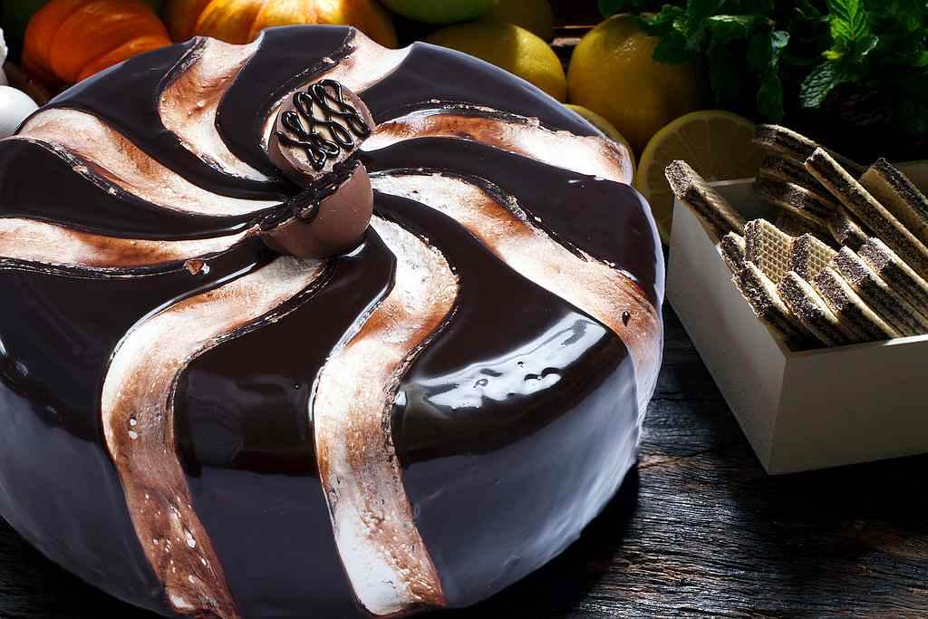 GRANDISIMO TORTA ZA VELIKA SLAVLJA: bogata torta sa lešnicima i ...