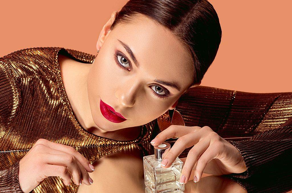 MODERNI PARFEMI ZA LETO 2020: 7 mirisa koji moderne žene obožavaju ...