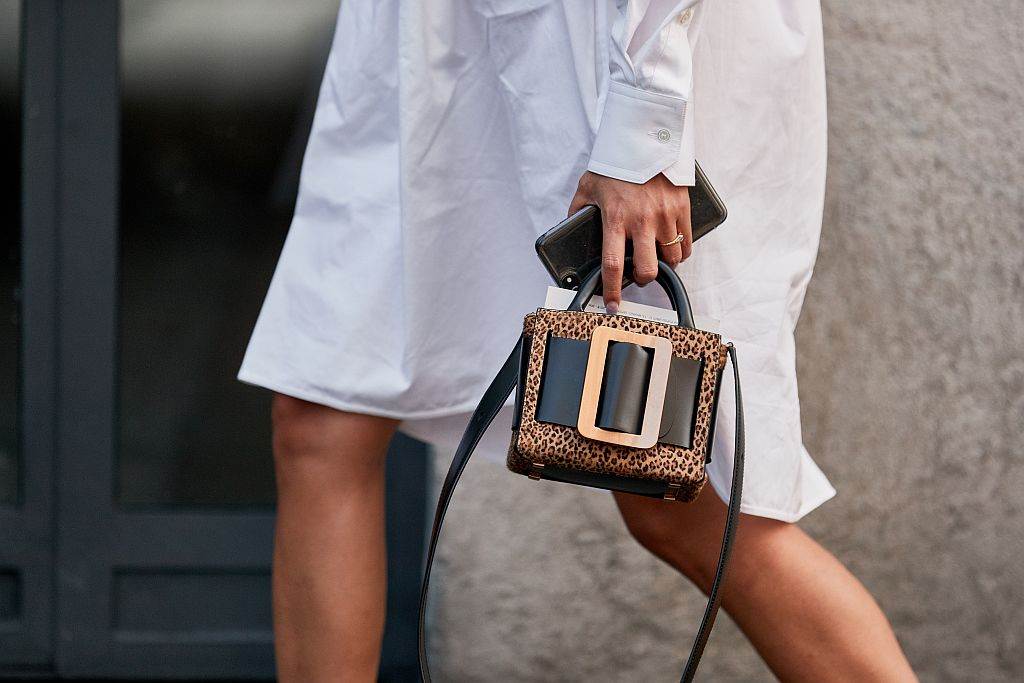 3 MODNE KOMBINACIJE ZA LETO 2020: haljine i pantalone koje skrivaju ...