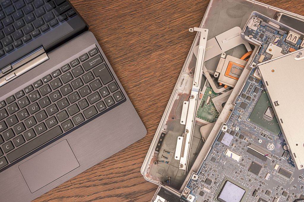 STARI LAPTOP MOŽE DA SE ISKORISTI: ove korisne sitnice možete lako da ...