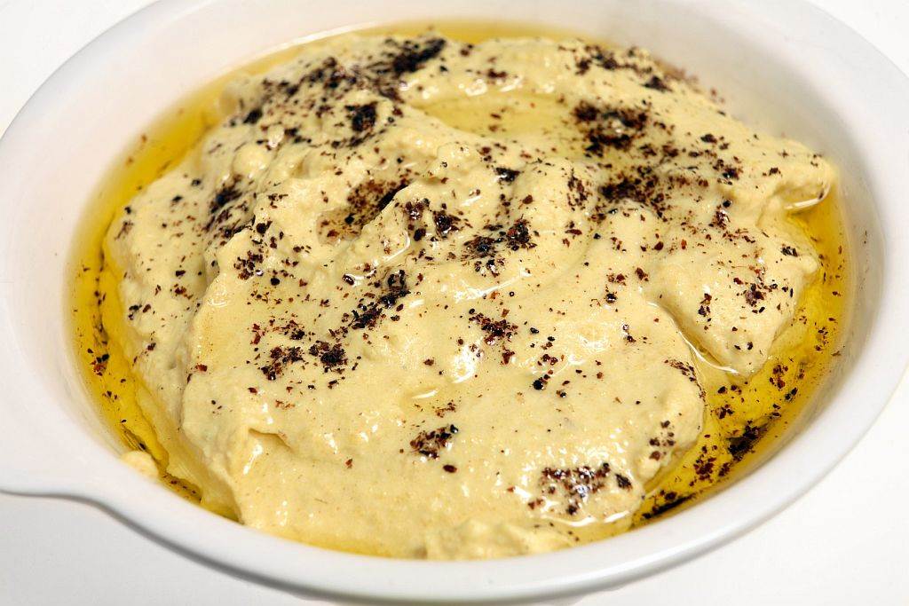 kako-se-pravi-humus-namaz-leblebija-susam | Lepa i srećna