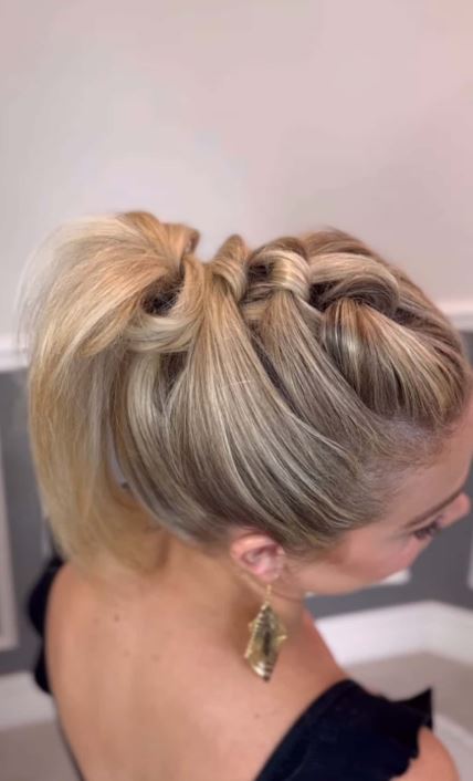 Frizura za kosu srednje dužine punđa i konjski rep | Lepa i srećna